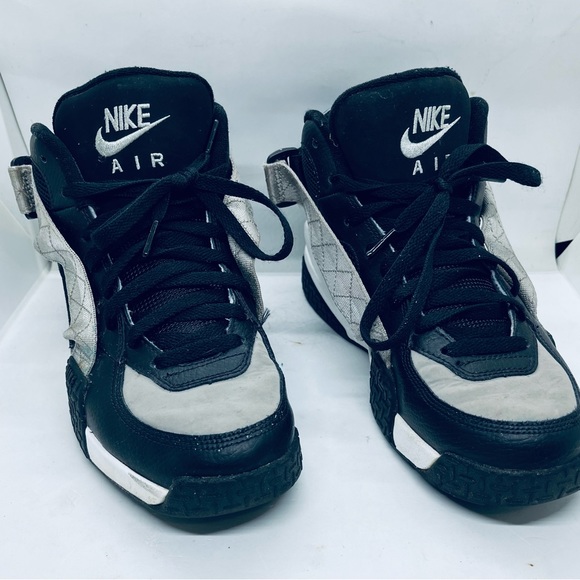 Nike | Shoes | Nike Air Raidogmens Basketball Shoes | Poshmark